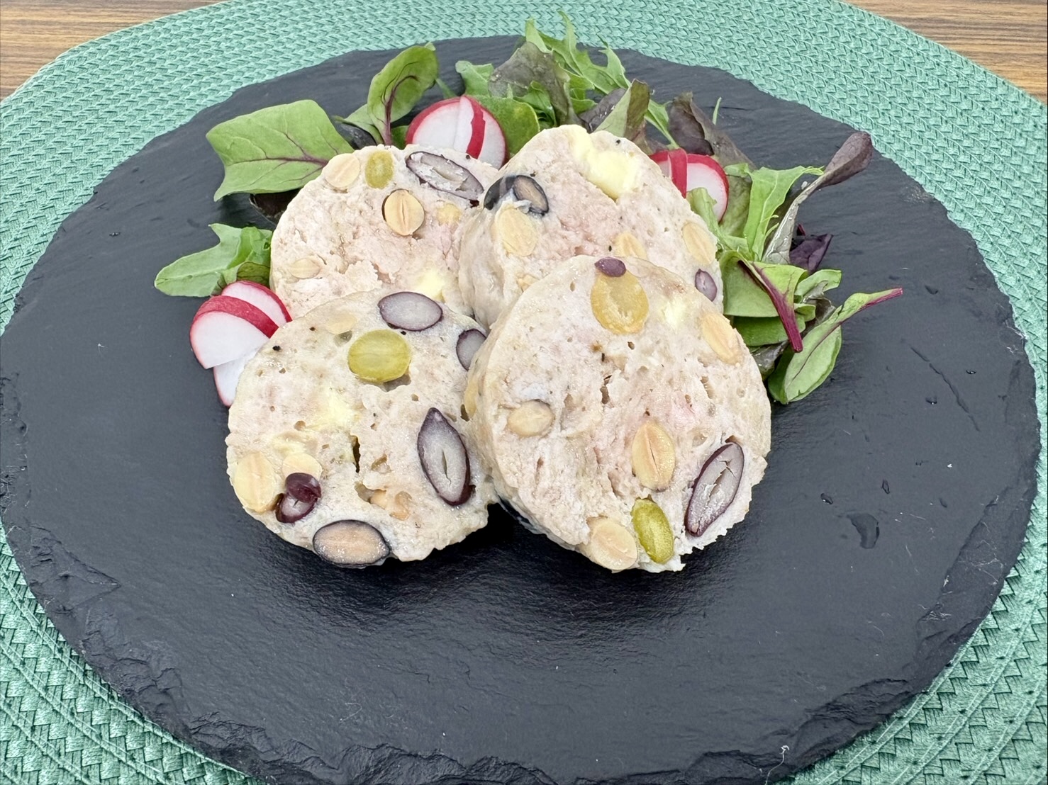 ミックスビーンズのチキンローフ 251219 - ボックス